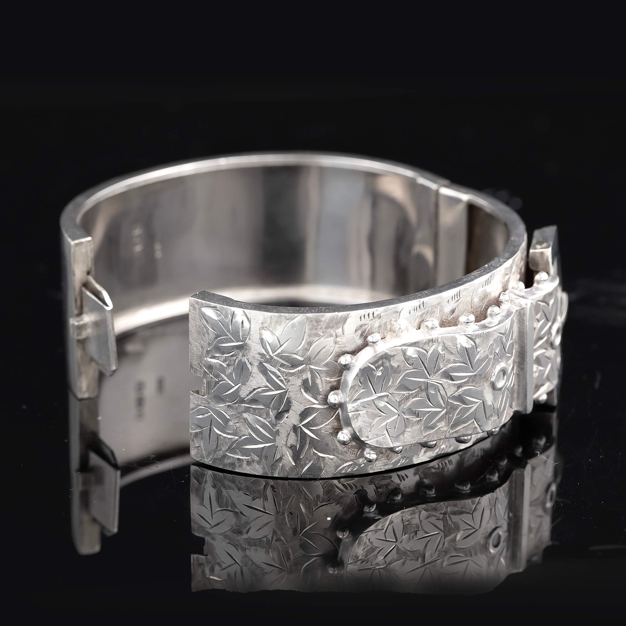 Antique Silver Bangle Hallmarked Birmingham 1884 | Gerard McCabe Antiques
