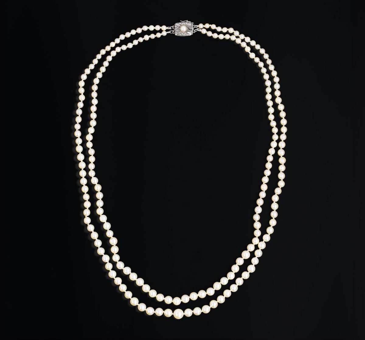 Mikimoto Cultured Pearl Necklace Circa 1960 | Gerard McCabe Antiques